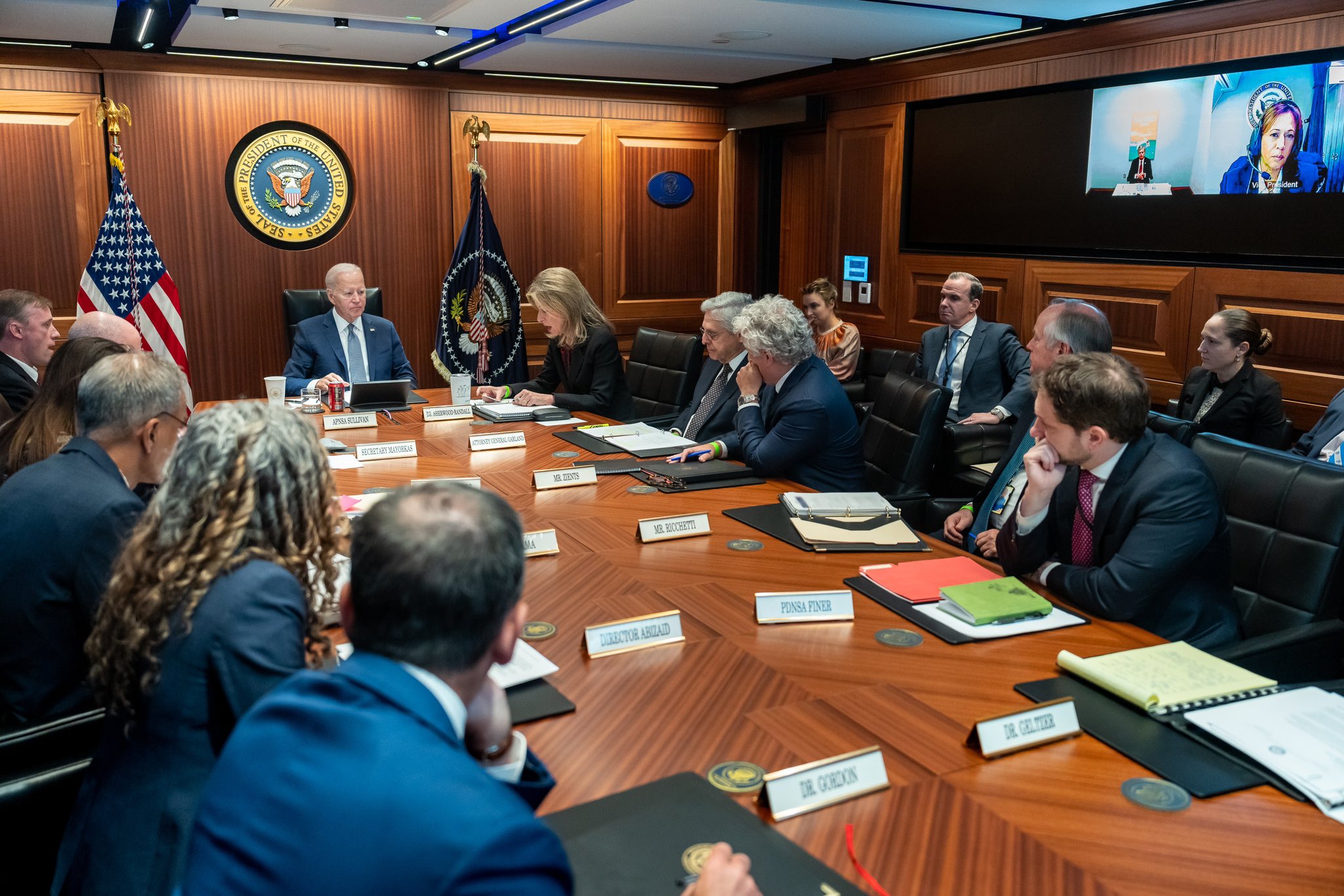 Political science class convenes mock national security council – UCCS News